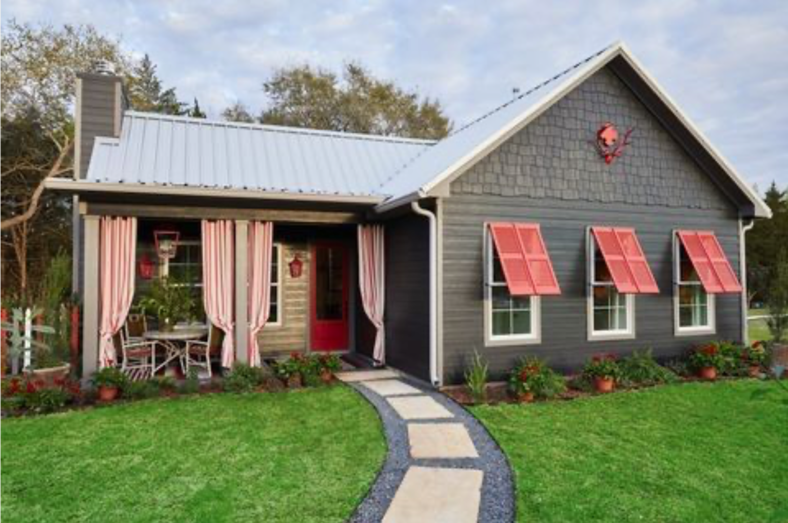Here's The Definitive Guide To Rediscover The Charming Texas Retreat Of ...