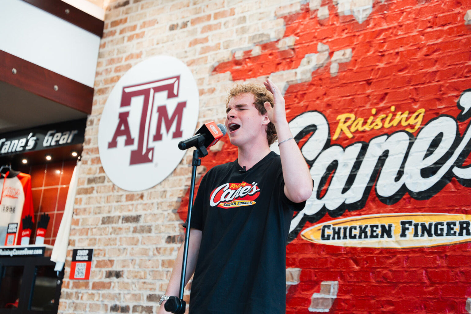 Aiden Ross Comes Home To College Station After Winning "The Voice ...